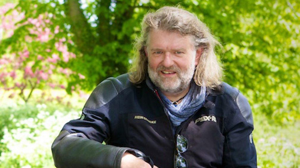 BBC Two - The Hairy Bikers' Restoration Road Trip - Dave Myers