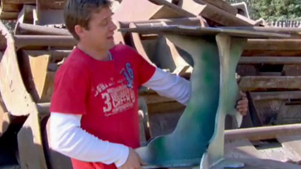 CBBC - Planet Dinosaur Files, Most Powerful, How Deadly Was a Majungasaurus' Bite?