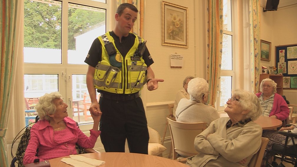 BBC One - Police 24/7