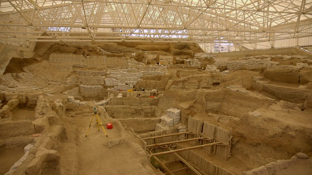 BBC News - The Travel Show, 13/08/2016 GMT, Exploring Catalhoyuk - a ...