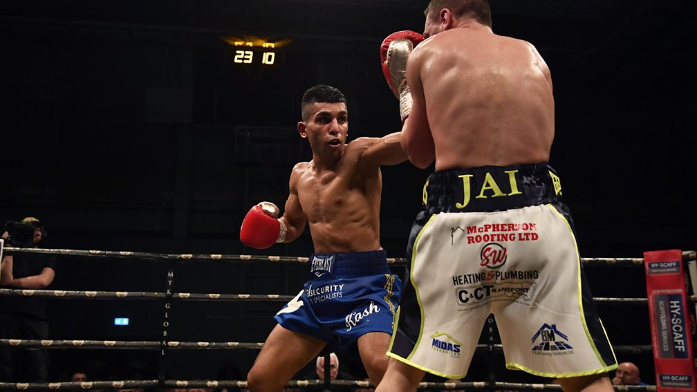 BBC Sport - Boxing, British Bantamweight Championship: Kash Farooq v ...