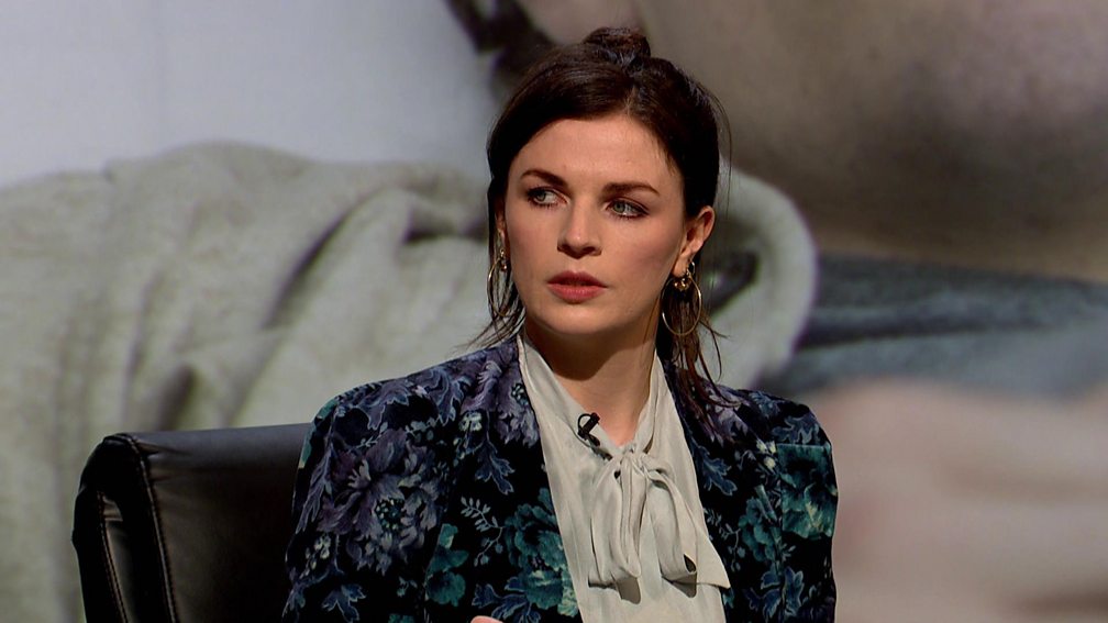 BBC Two - QI, Series W, Wavey, QI