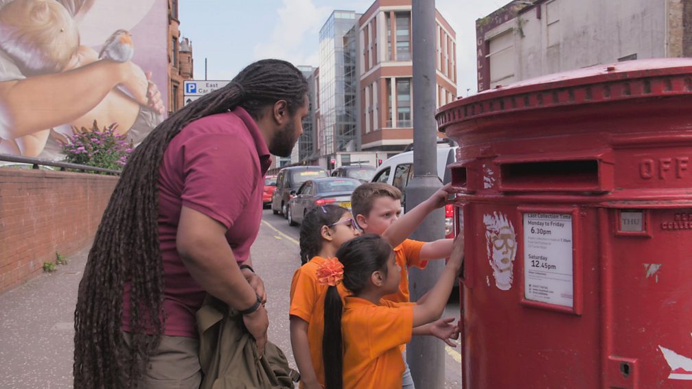 CBeebies - Let's Go for a Walk