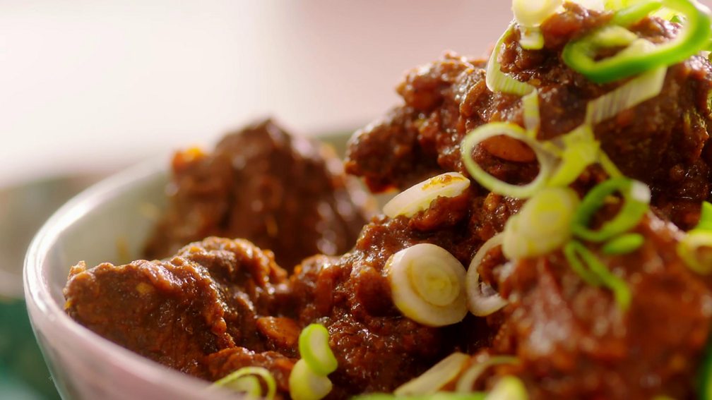 BBC Two - Nadiya's Fast Flavours, Series 1, Comfort Food, Tuck in to ...