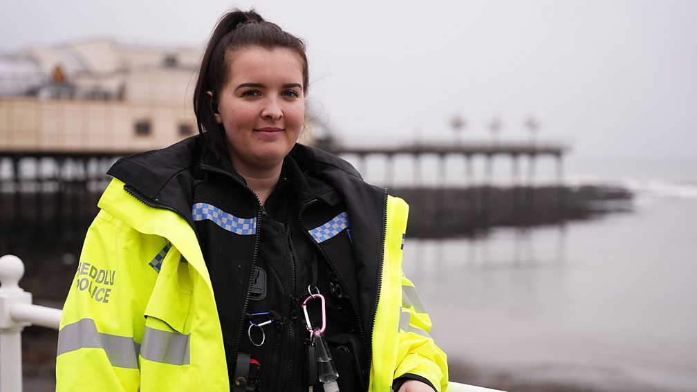 BBC One - Rookie Cops, Series 1 - Episode guide