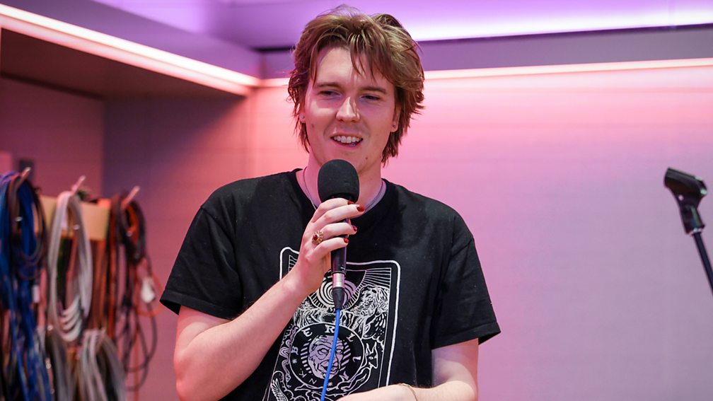 BBC Radio 4 - Loose Ends - Episode guide