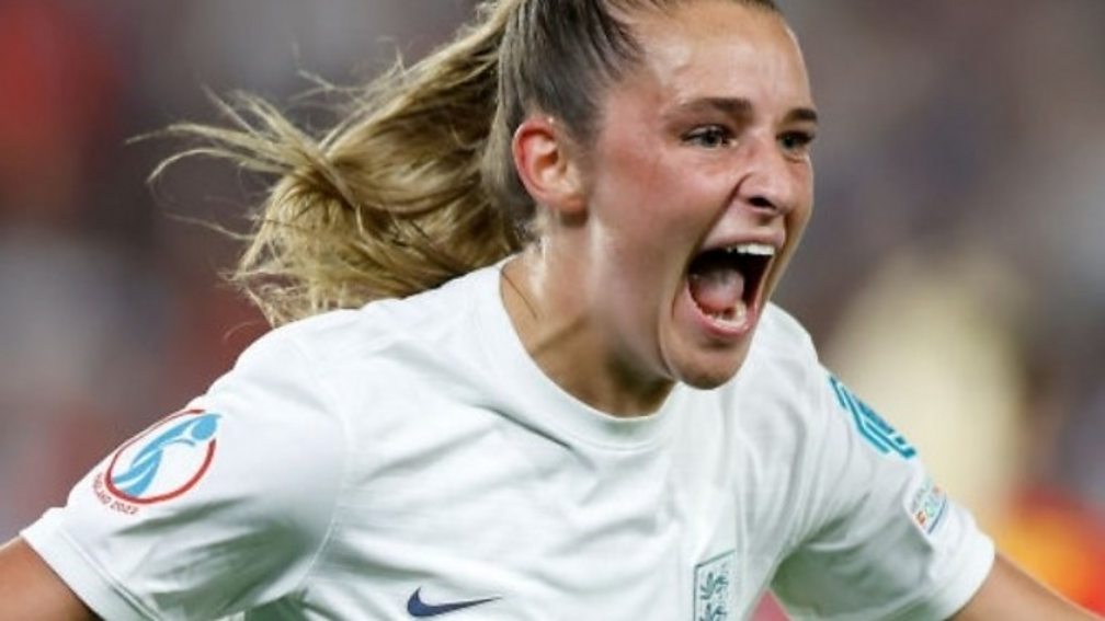 BBC Radio Solent - Fern Buckley, England Lioness Ella Toone on Euro's ...
