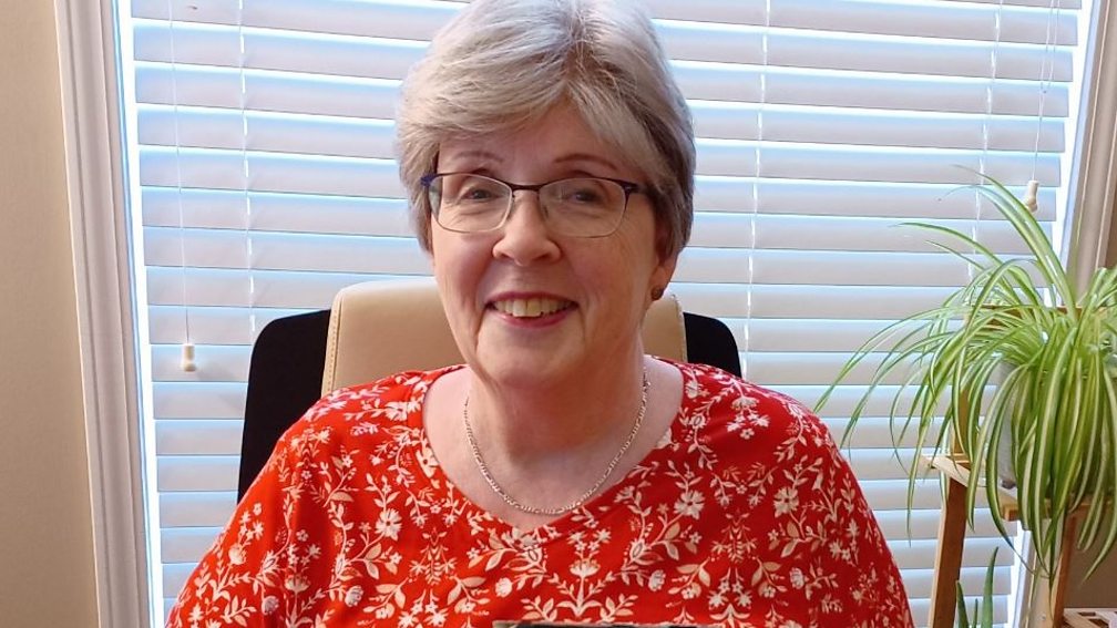 BBC Radio Cornwall - Tiffany Truscott, 06/12/2021, Forager Emma Gunn ...