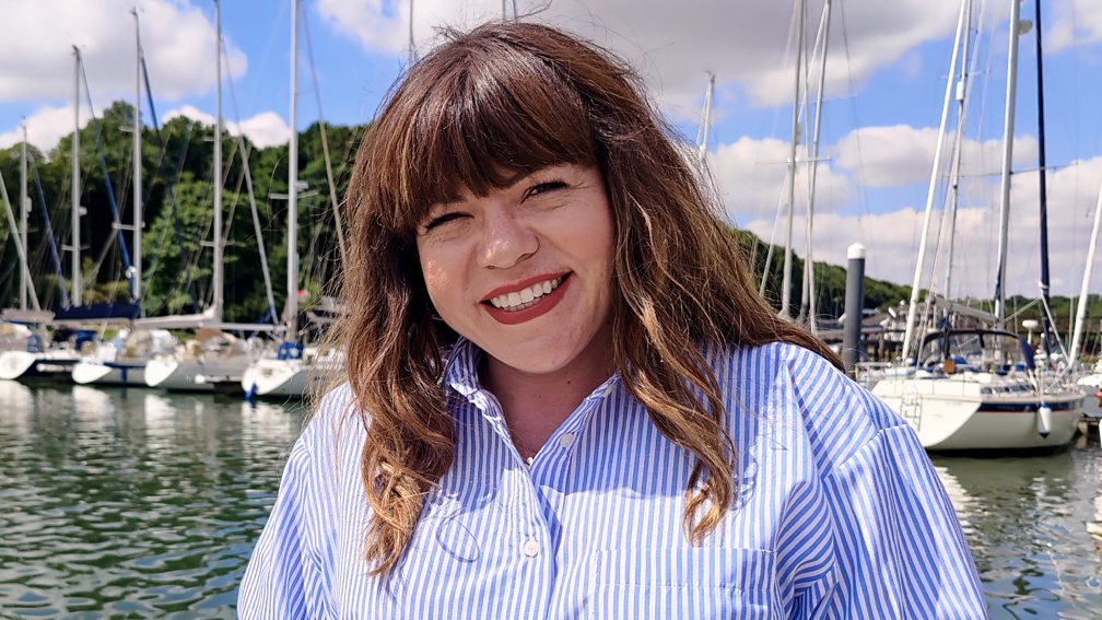 BBC One - Escape to the Country - Available now