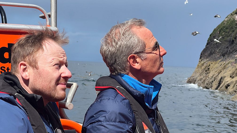 BBC Two - Robson Green's Weekend Escapes - Episode guide