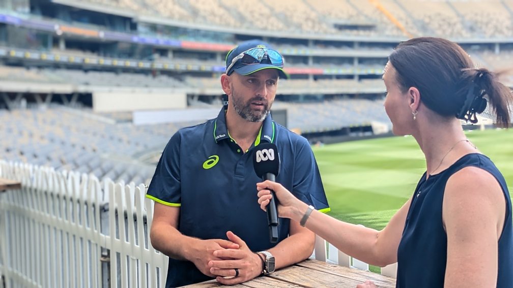 BBC World Service - Stumped, Dermot Reeve: How cocaine ruined my life