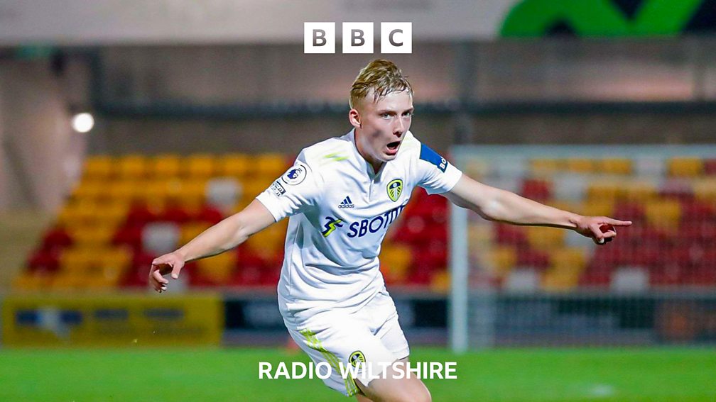 BBC Radio Wiltshire - Swindon Town, Filozofe Mabete signs for Swindon Town