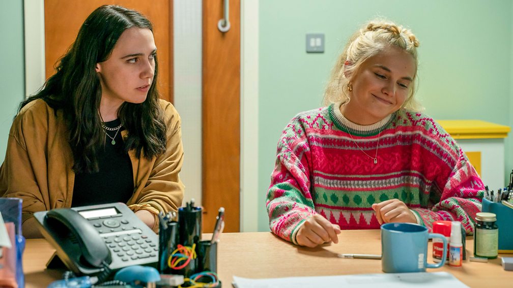 BBC Radio 5 Live - Must Watch - Must Watch reviews: ‘Such Brave Girls’