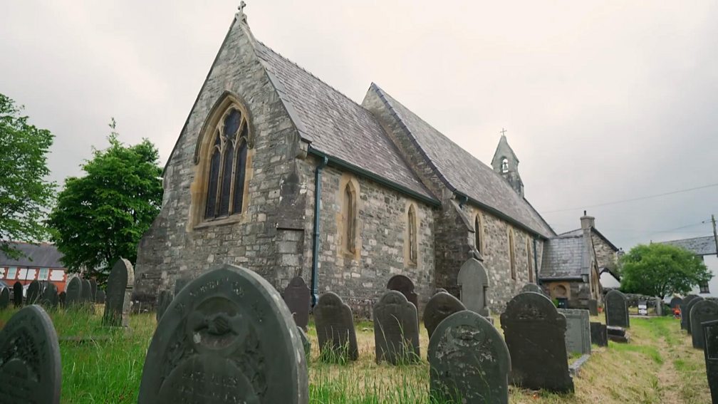 BBC One - Songs of Praise, Faith on the Touchline, Ellie Rattu