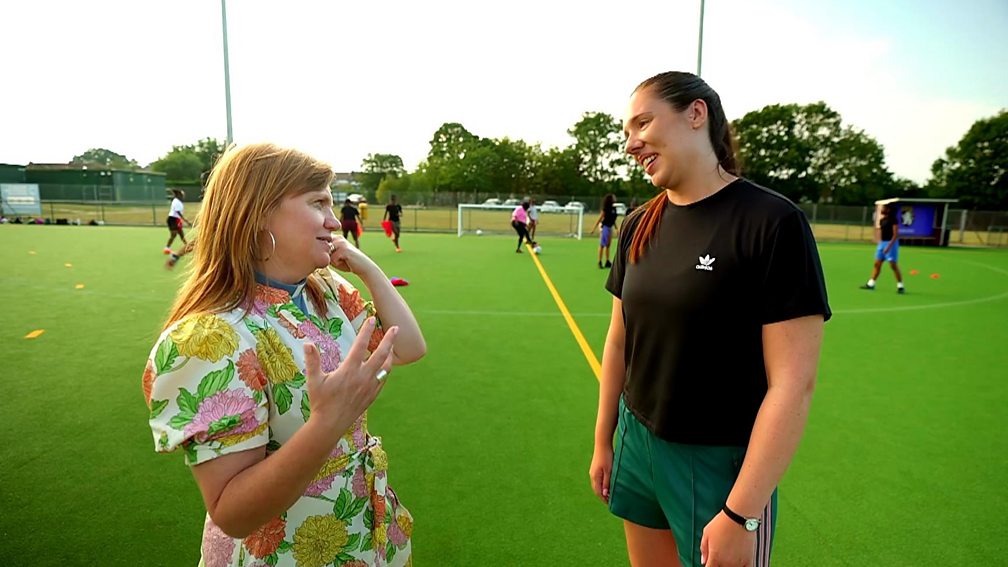 BBC One - Songs of Praise, Angels, O Holy Night