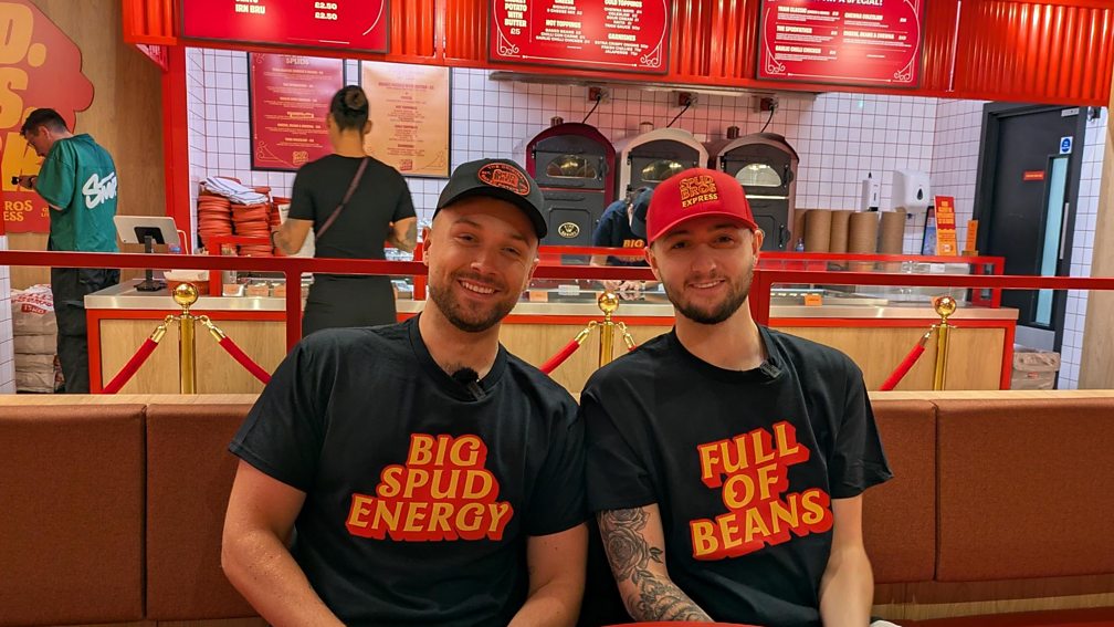 BBC Radio Merseyside - Helen Jones, 19/12/2023, Bethlehem Bake-Off: The ...