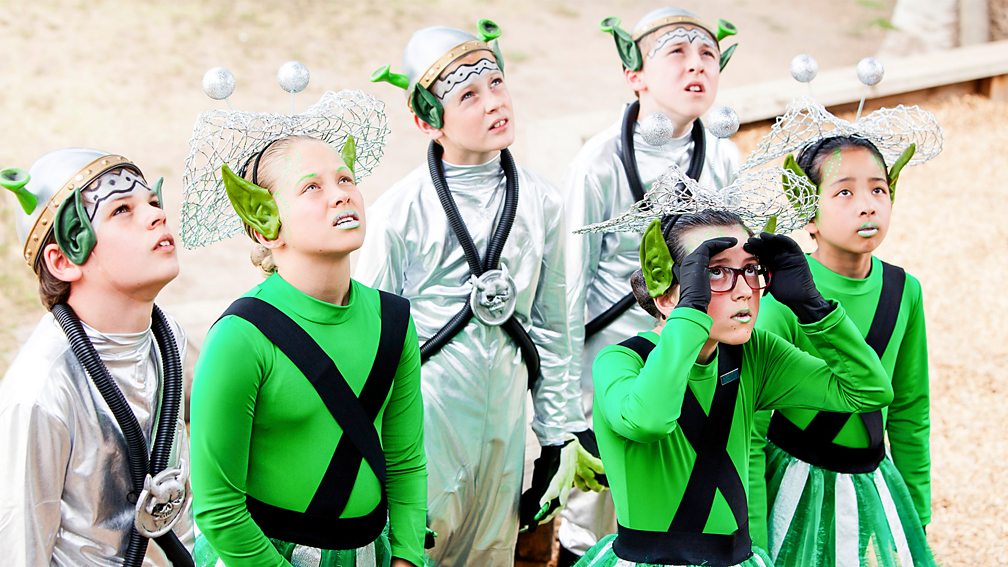 CBBC - Little Lunch - Next on