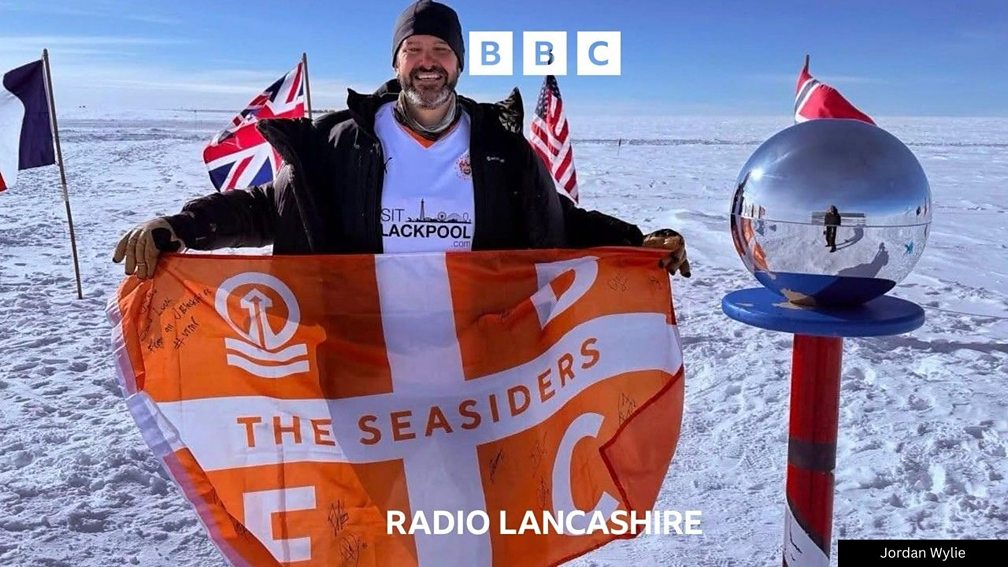 BBC Radio Lancashire - BBC Radio Lancashire, Burnley pub sign's new USA ...