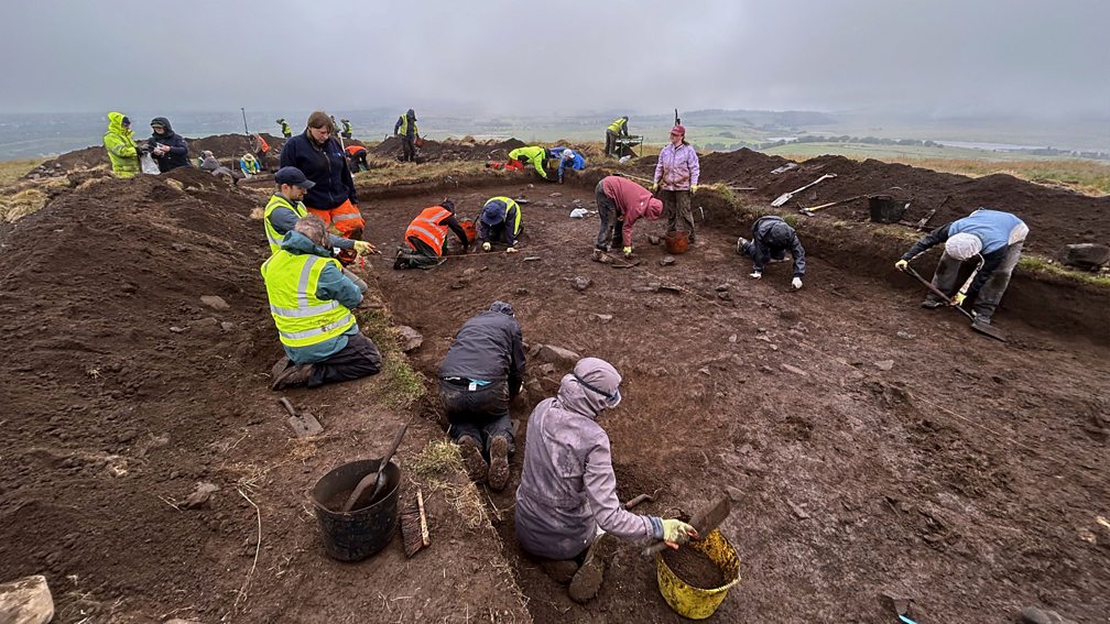 BBC Two - Digging for Britain