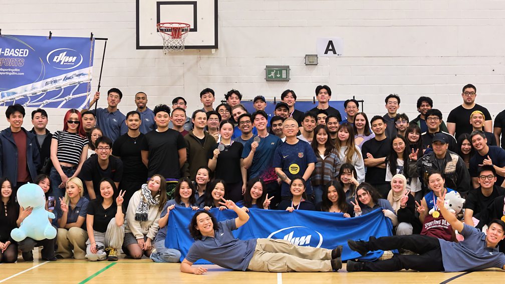 BBC Radio Cornwall - Daniel Pascoe, Do you judge a book by its cover?