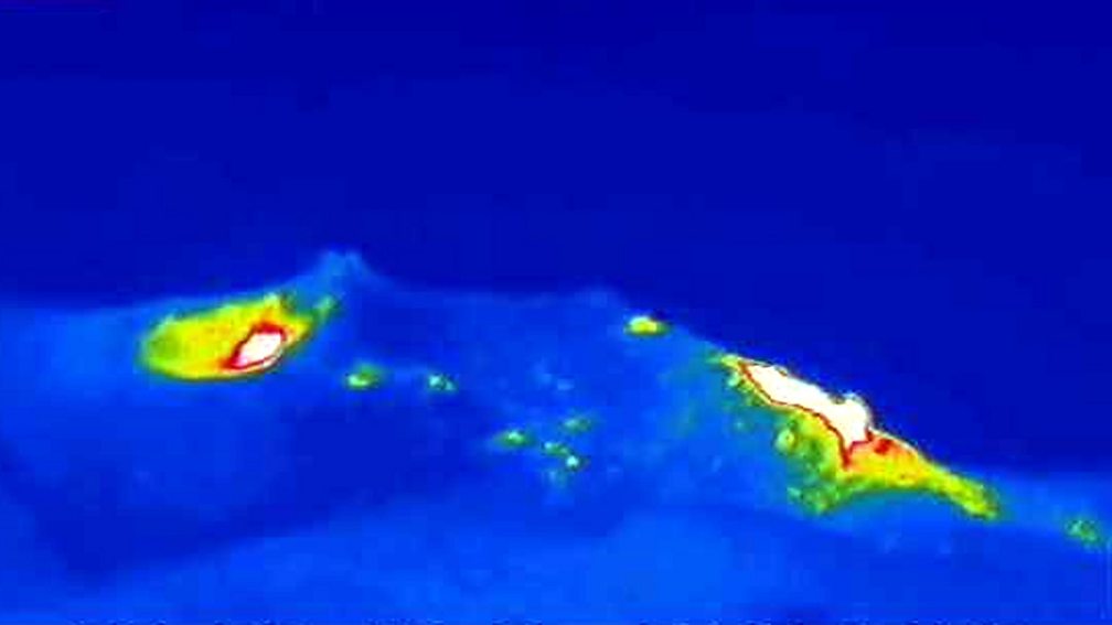 BBC Two - Volcano Live - Live volcano webcams