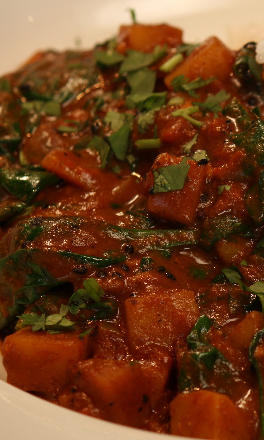 BBC One - Operation Hospital Food with James Martin - Saag Aloo