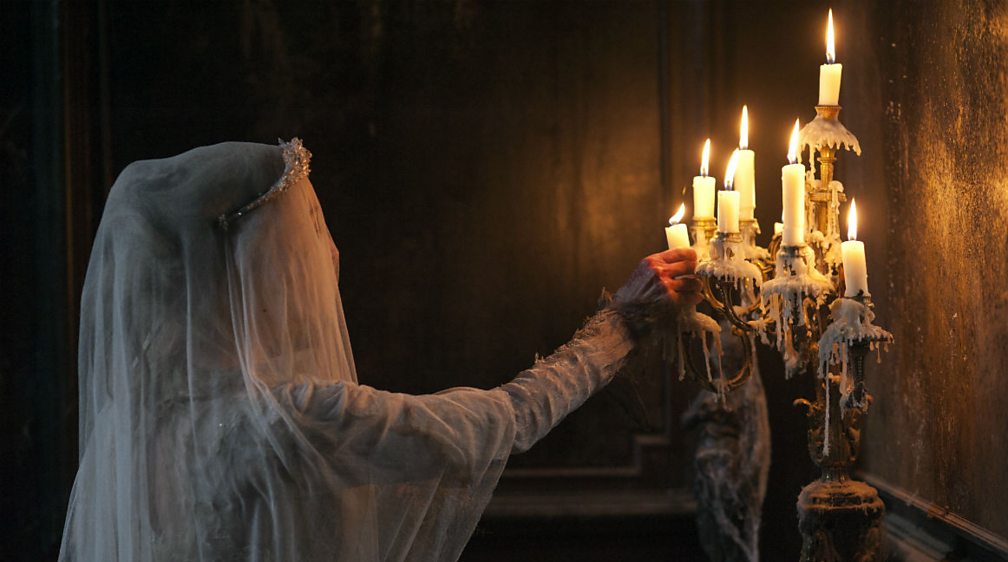 Pip helps Magwitch and returns home to Estella - Plot summary - AQA ...