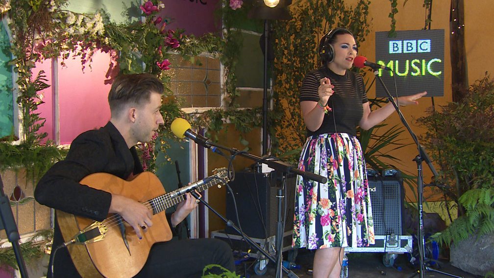 BBC Arts - Get Creative - Telling the Radio 2 story in art