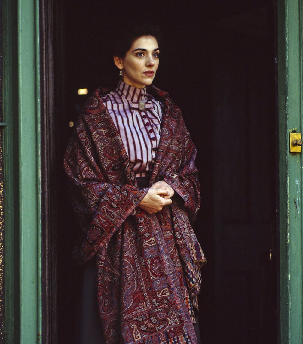 Miss Mary Morstan in The Sign of the Four - Characters - AQA - GCSE ...