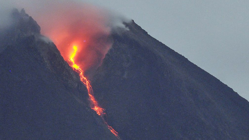 Case study - volcanic eruption - Mt Merapi, Indonesia 2010 - Volcanoes ...