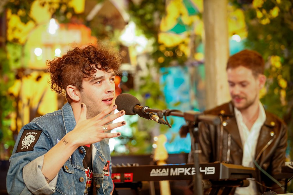 BBC Radio 1 - Radio 1 Stories - The 1975 by numbers: 23 facts that will ...