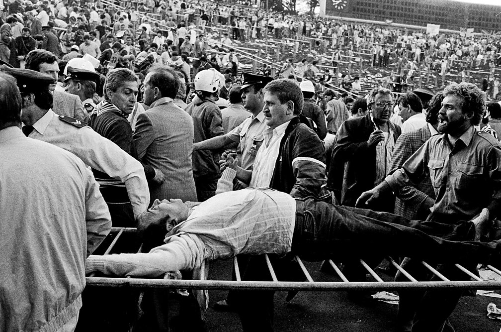 BBC Arts - Photography - How photographing Heysel football disaster ...