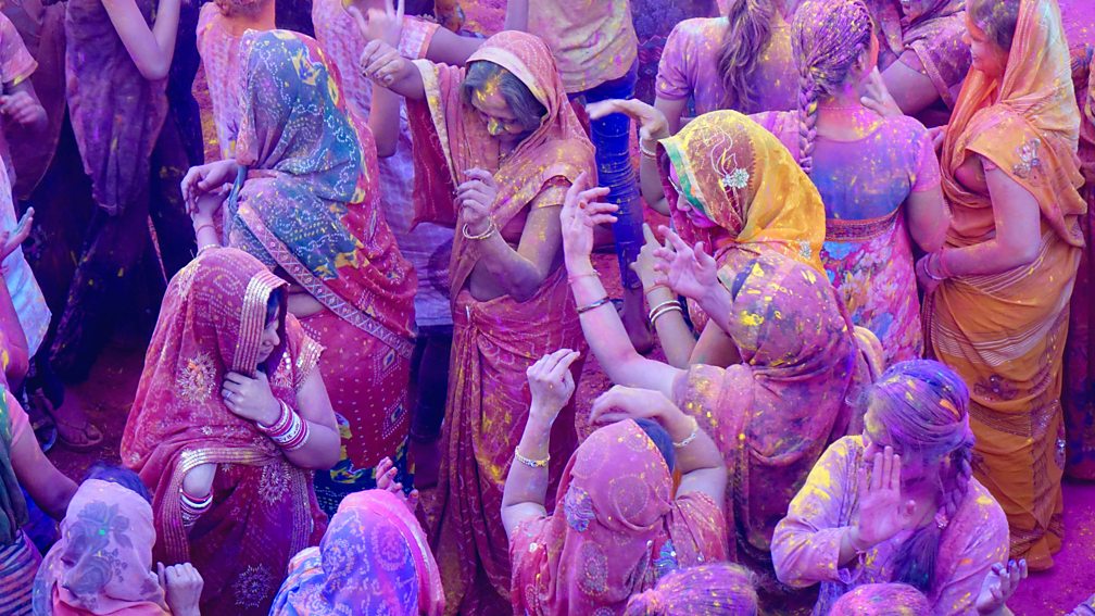 BBC - The greatest wall you've never heard of: Mesmerising mosaics ...