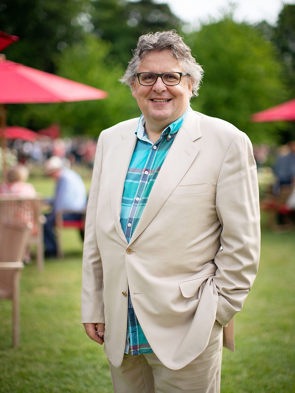 BBC One - Antiques Roadshow - Lars Tharp
