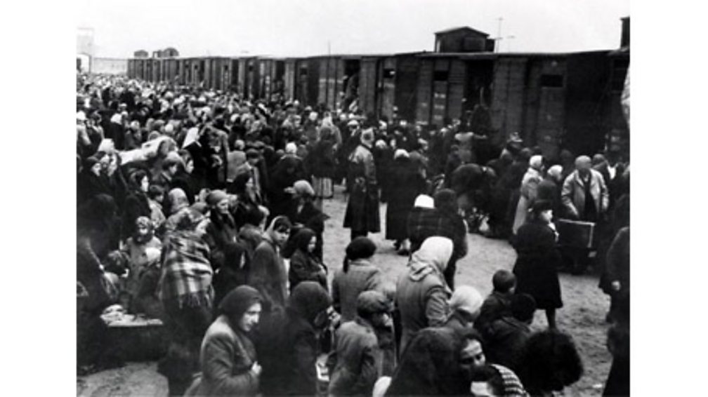 The Holocaust, 1939 - 1945 - World War Two and the Holocaust - KS3 ...