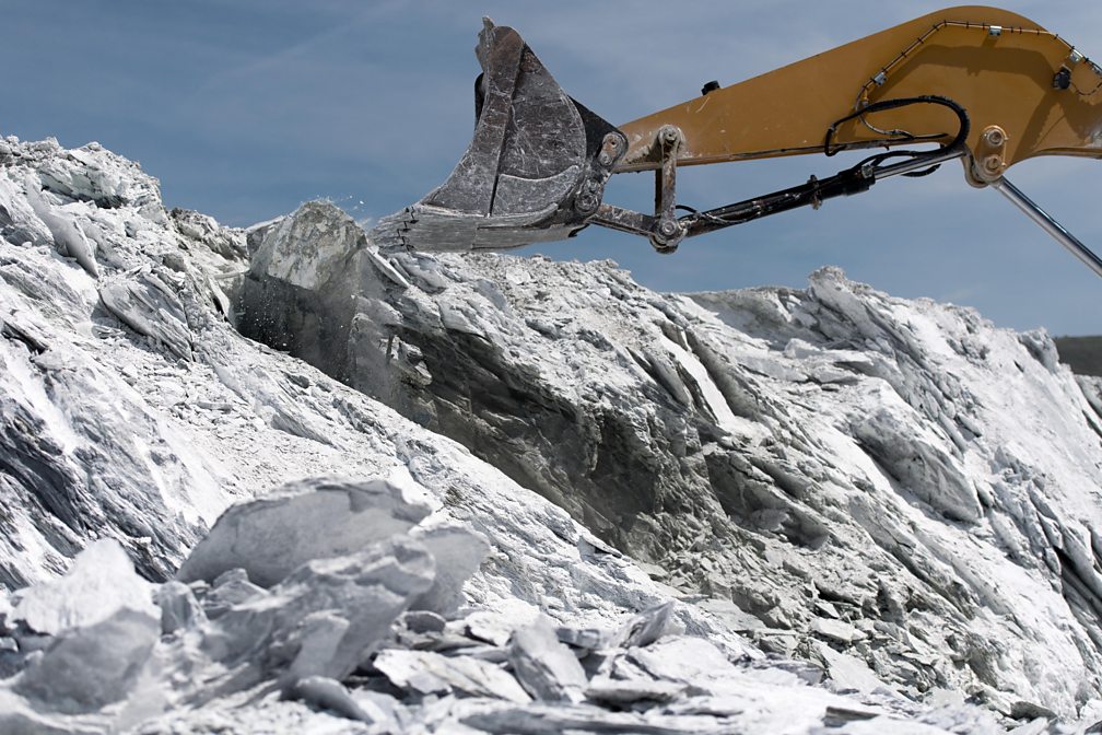 BBC Radio 4 - How They Made Us Doubt Everything - Is there asbestos in make-up?