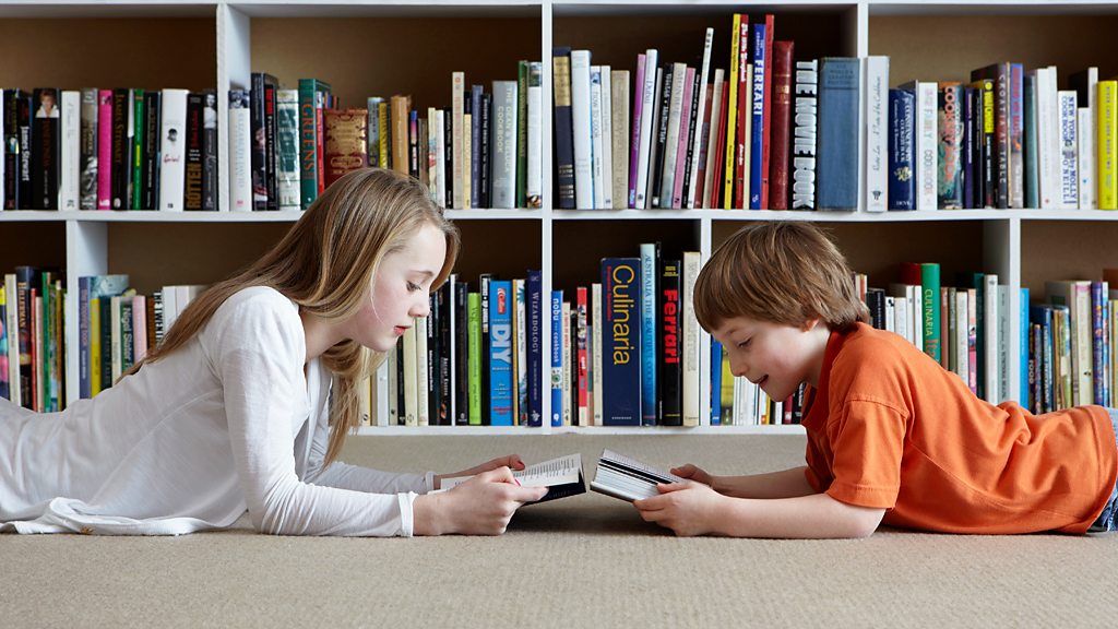 Woman's Hour - Mobile Phone Novels, Women in the Dock, Buffalo Gals ...