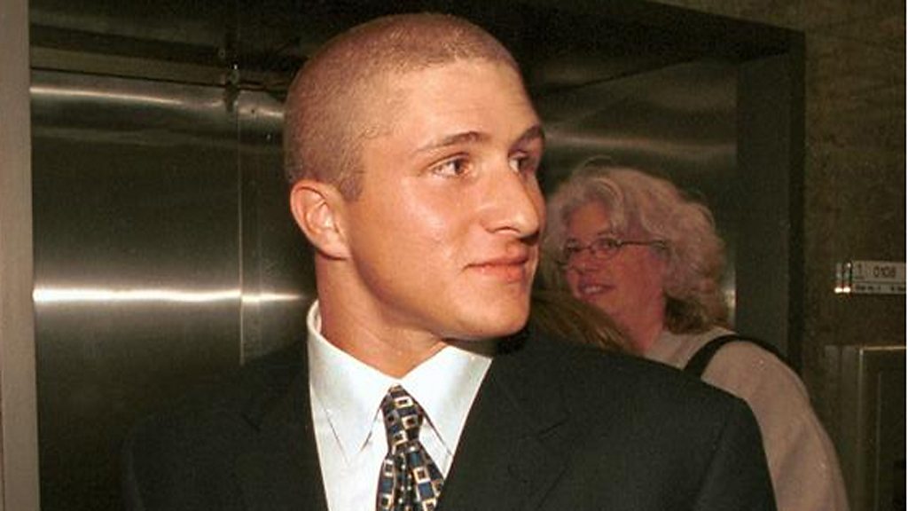 Witness History - The Founding of Napster - BBC Sounds