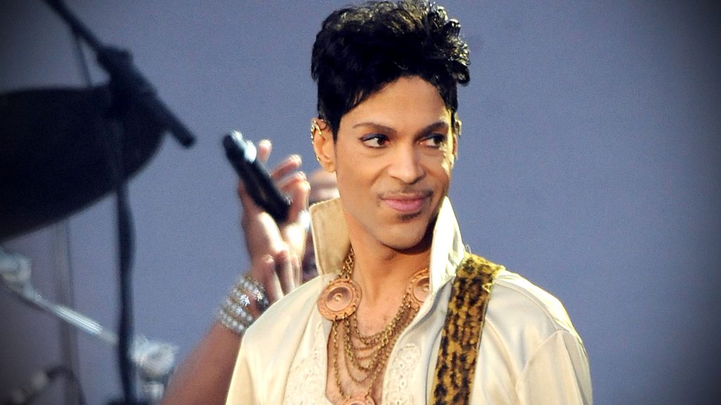 Woman's Hour - Weekend Woman's Hour: Vicki Wickham; Shopping with mum ...