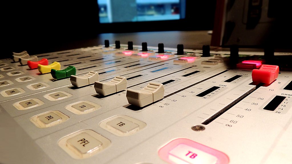 BBC Sounds - Aithris Na Maidne - Available Episodes