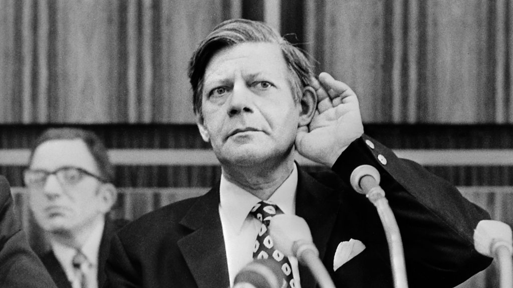 Newsday - 'A towering figure at every turn' - BBC Sounds