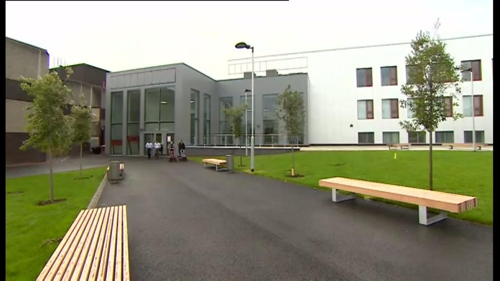 New Cross Hospital in Wolverhampton opens £38m emergency centre - BBC News