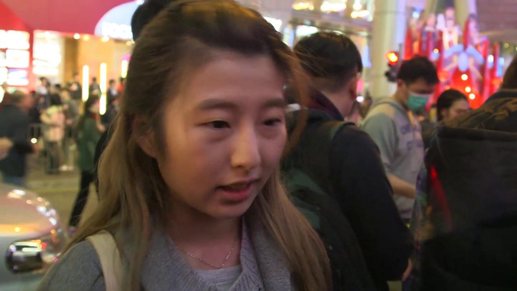 Hong Kong to investigate police warning shots at clashes - BBC News