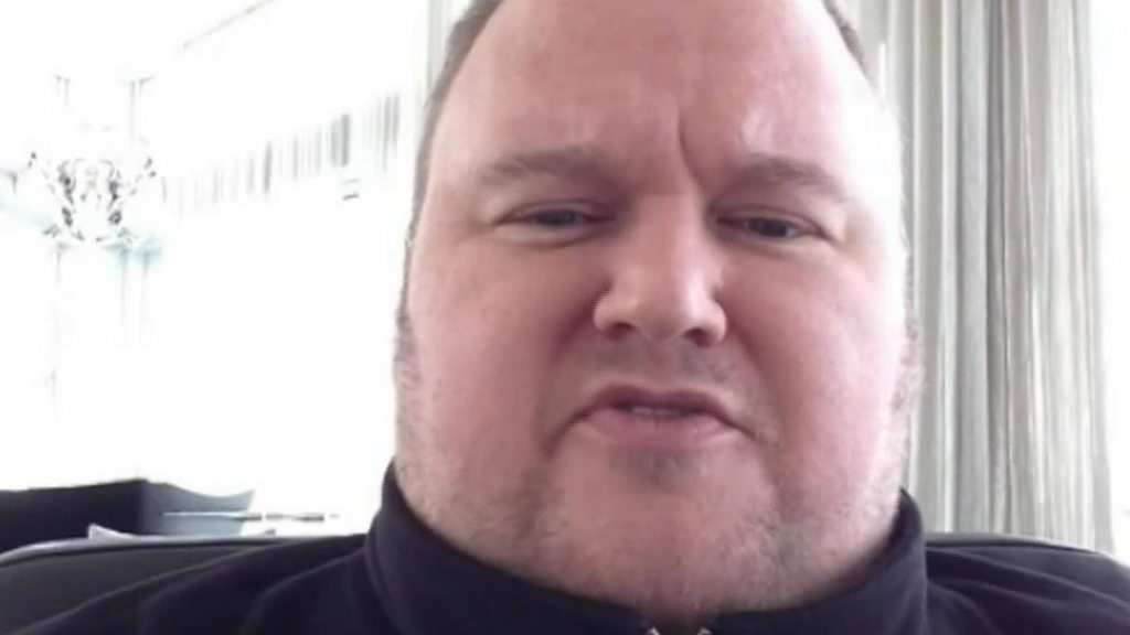 Kim Dotcom wins right to livestream extradition appeal - BBC News