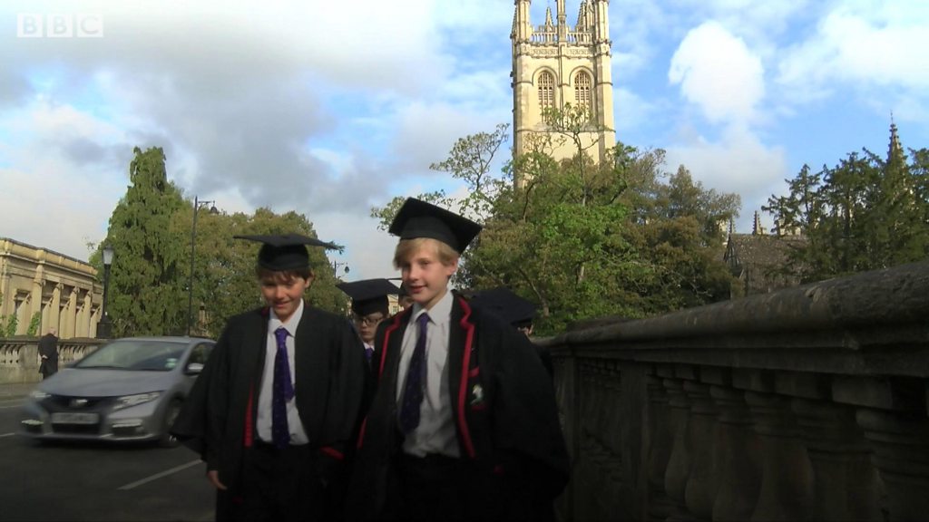 May Morning: Oxford's 500-year-old tradition - BBC News