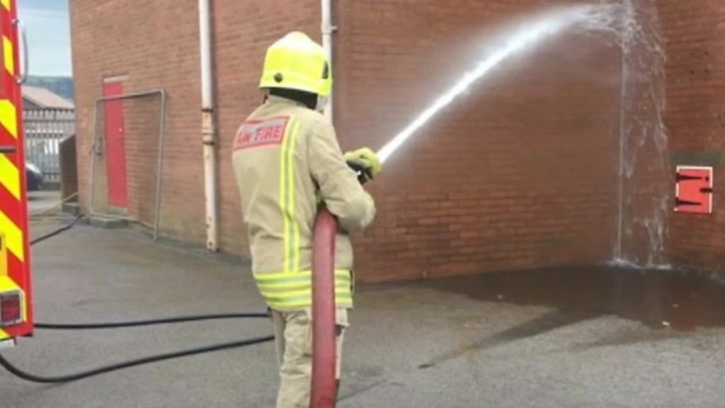 Retained firefighter numbers 'at nine-year low' in Wales - BBC News