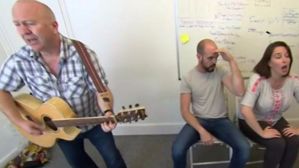 Southern Rail users' misery into musical Southern Fail - BBC News