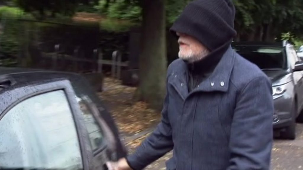 Bob Higgins: Ex-Saints coach child abuse charges trial date set - BBC News