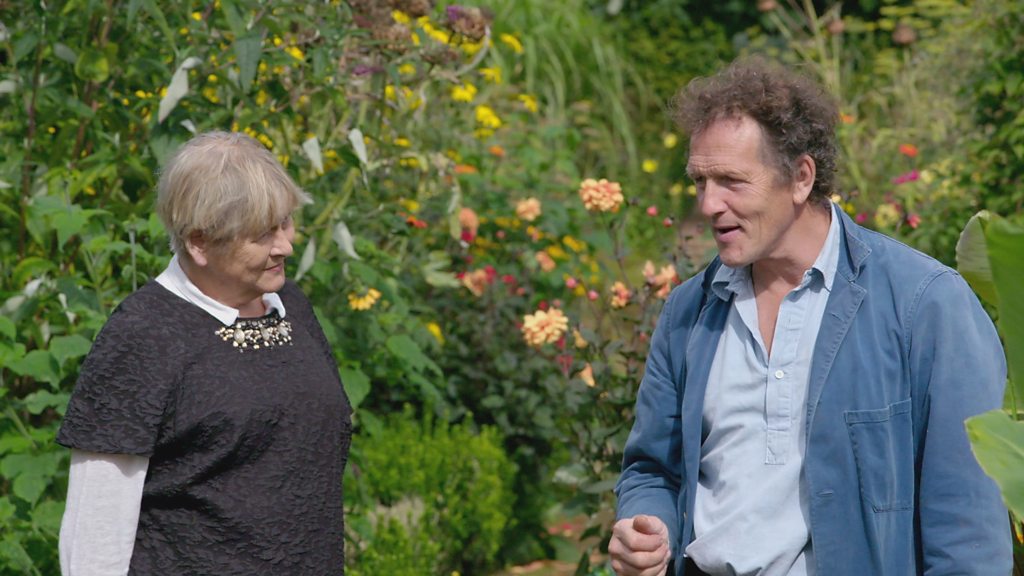 BBC Two - Gardeners' World, 2017, Episode 24, Helen Dillon