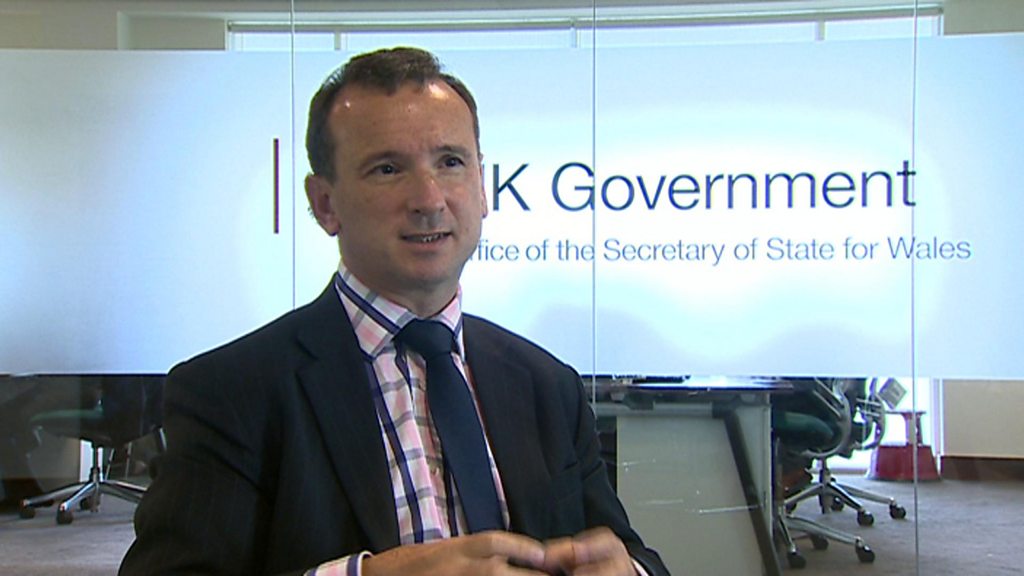 Too much power centralised in Cardiff, says Alun Cairns - BBC News